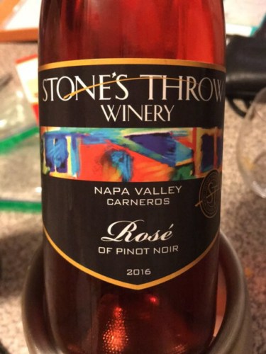 Stone's Throw Rosé of Pinot Noir | Vivino US