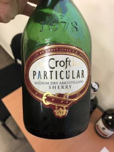 Croft Particular Medium Dry Amontillado Sherry | Vivino US