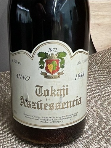 Monyók Pinceszet Tokaji Aszú Eszencia | Vivino US