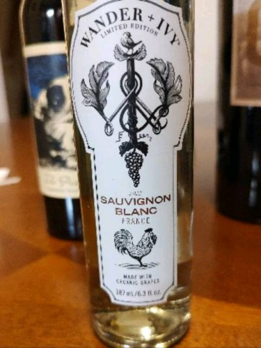 Wander + Ivy Sauvignon Blanc | Vivino US