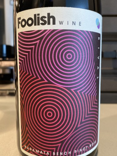 Foolish Wine Rival Pinot Noir | Vivino US