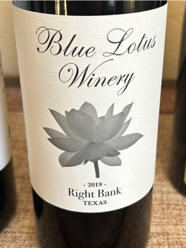 Blue Lotus Right Bank | Vivino US