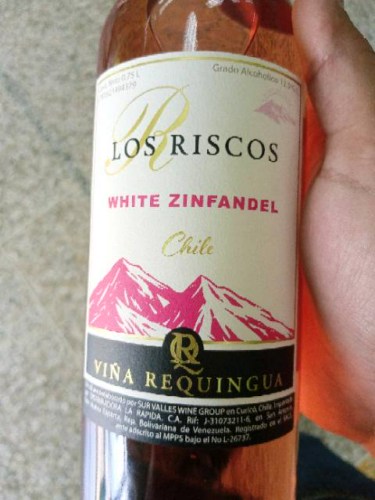 Los Riscos White Zinfandel | Vivino US