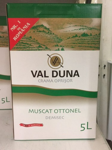 Val Duna Muscat Ottonel | Vivino US