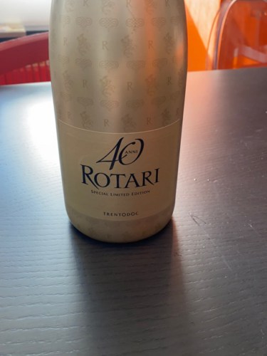Rotari 40 Anni Special Limited Edition | Vivino Brasil