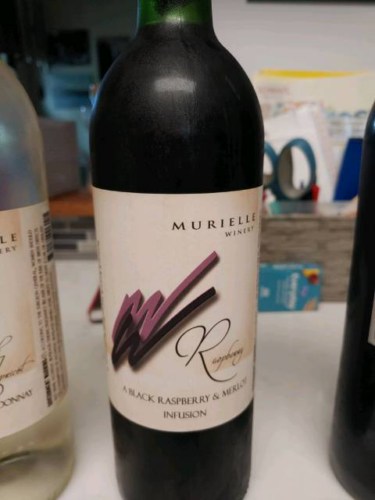 Murielle Winery Raspberry Merlot | Vivino Deutschland