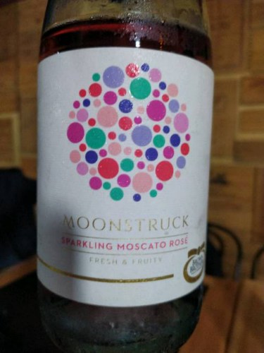 Moonstruck Sparkling Moscato Rosé | Vivino English