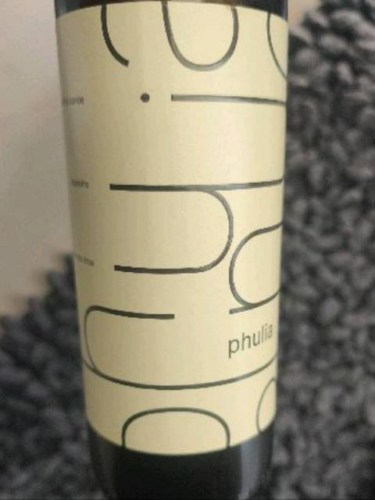 Phulia Loureiro | Vivino Australia