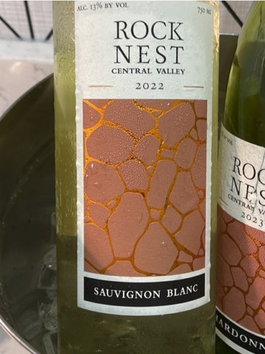 Rock Nest Sauvignon Blanc | Vivino English