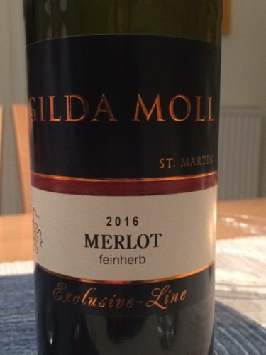 Gilda Moll Exclusive-Line Merlot Feinherb | Vivino US