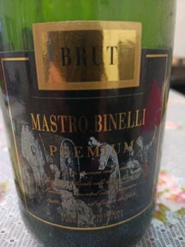 Mastro Binelli Premium Brut | Vivino