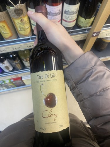 Tree of Life Cherry Red Semi-Sweet | Vivino United Kingdom