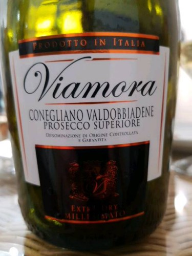 Viamora Conegliano Valdobbiadene Prosecco Superiore Extra Dry | Vivino ...