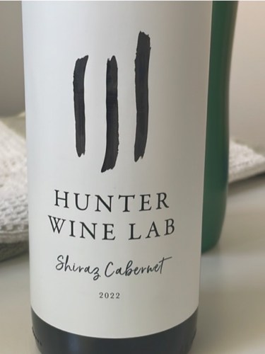 Hunter Wine Lab Shiraz - Cabernet | Vivino English