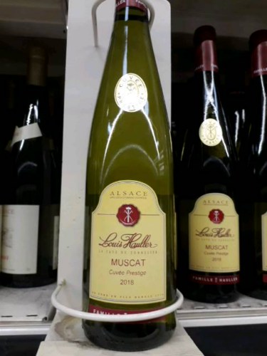 Louis Hauller Cuvée Prestige Muscat | Vivino US