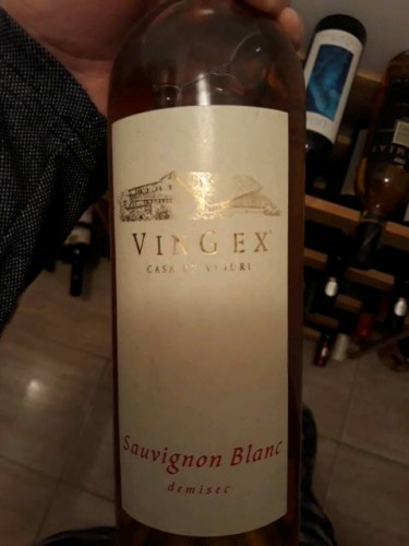 Casa de Vinuri - Vingex Sauvignon Blanc Demisec | Vivino Australia