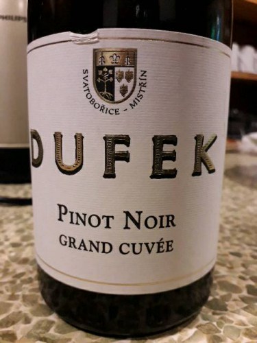 Dufek Grand Cuvée Pinot Noir | Vivino Brasil