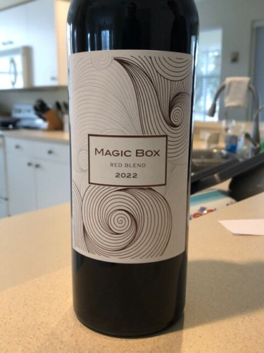 Magic Box Red Blend | Vivino English