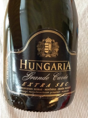 Hungaria Grande Cuvée Extra Sec | Vivino US