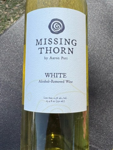 Missing Thorn Non-Alcoholic White | Vivino US