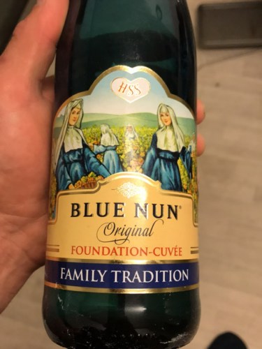 Blue Nun Family Tradition | Vivino 日本