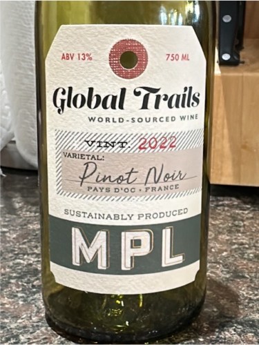 Hemispheres Global Trails MPL Pinot Noir | Vivino English