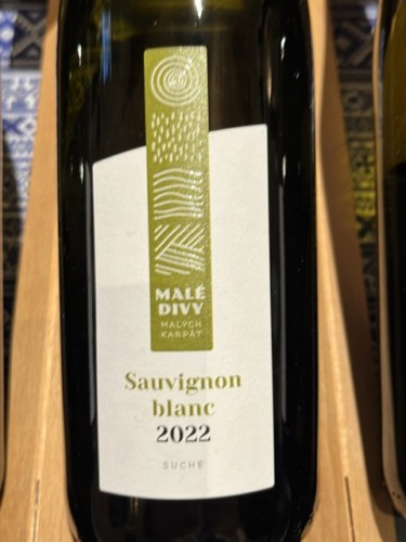 Malé divy Sauvignon Blanc | Vivino US