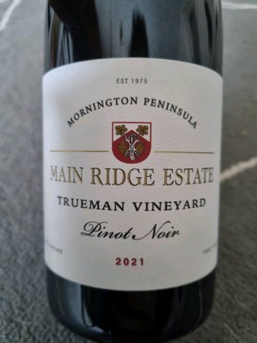 Main Ridge Estate Trueman Vinyard Pinot Noir | Vivino US