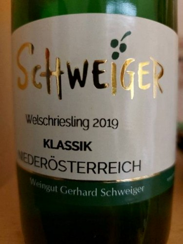 Gerhard Schweiger Klassik Welschriesling | Vivino US