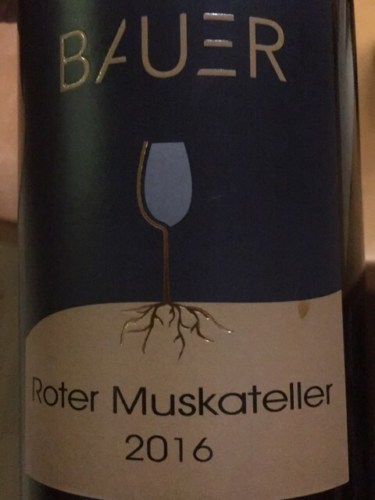 Toni Bauer Roter Muskateller | Vivino US