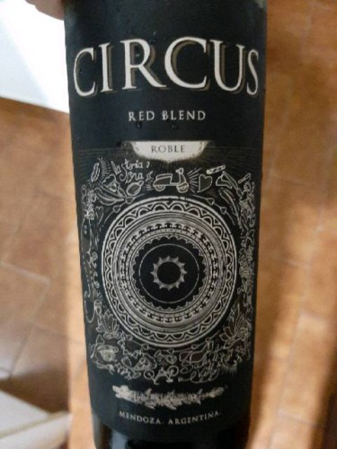 Circus Red Blend Roble | Vivino US