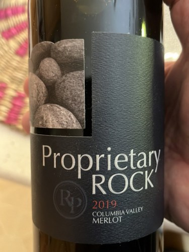 Rocky Pond Proprietary Rock Merlot | Vivino US