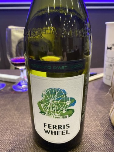 Manfredi Ferris Wheel Moscato d'Asti | Vivino 日本