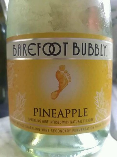 2019 Barefoot Bubbly Pineapple | Vivino US