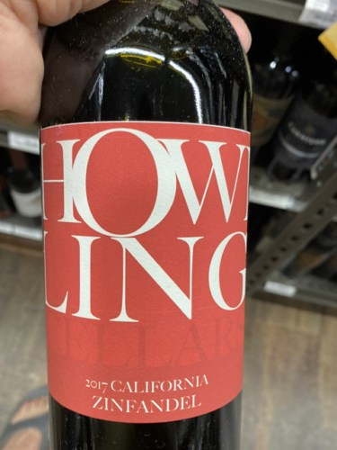 Howling Cellars Zinfandel | Vivino US