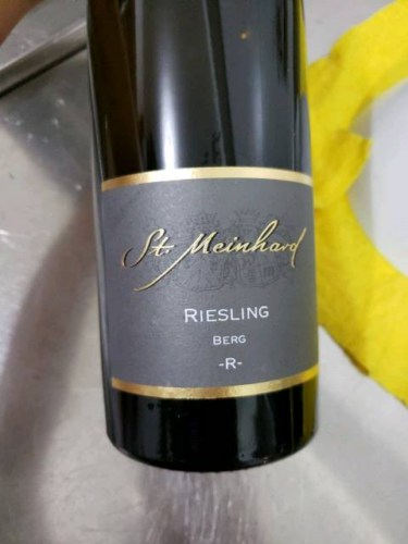 St. Meinhard Riesling Berg R | Vivino US