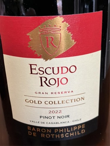 Escudo Rojo Gold Collection Gran Reserva Pinot Noir | Vivino US