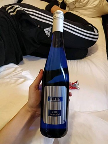 2016 Cosecheros y Criadores Blue Moscatel | Vivino US