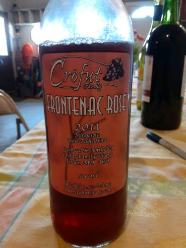 Crofut Frontenac Rose | Vivino Australia