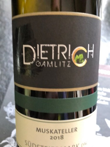 Dietrich Weinbau J & R Muskateller | Vivino Canada