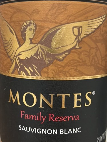 Montes Family Reserva Sauvignon Blanc | Vivino US