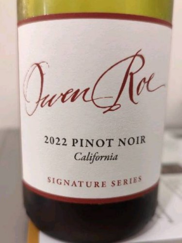 Owen Roe Signature Series Pinot Noir | Vivino US