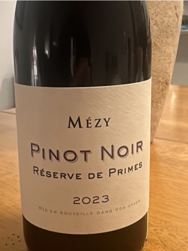Mézy Réserve de Primes Pinot Noir | Vivino US