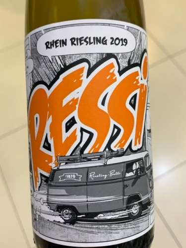 2019 Ressi Rhein Riesling | Vivino US