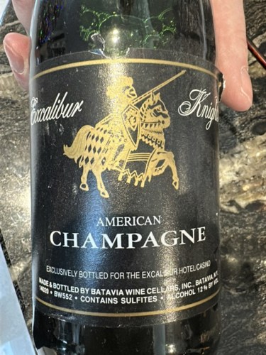 Batavia Wine Cellars American Champagne | Vivino US