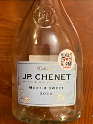 JP. Chenet Delicious Medium Sweet | Vivino US