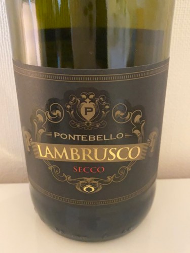 Pontebello Lambrusco Secco | Vivino 日本