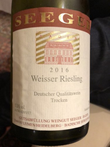 Weingut Seeger Weisser Riesling Trocken | Vivino US