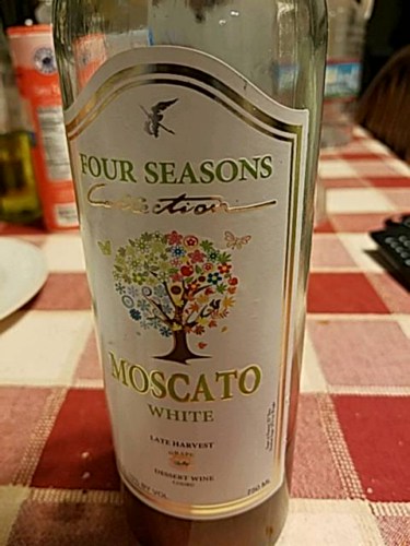 Four Seasons Collection Moscato White Late Harvest | Vivino US