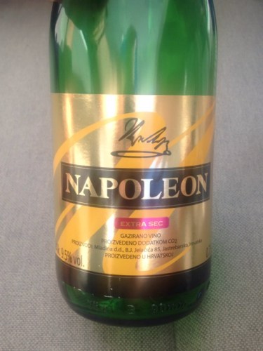 Mladina Napoleon Extra Sec | Vivino US